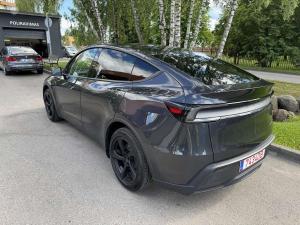 Серый Тесла Модель Y 2025 в Каунас, объемом двигателя 0.00 л и пробегом 13 тыс. км за 48000 €, фото 3 на AUTOMOTO.COM.LV