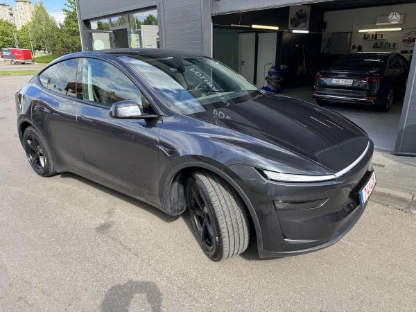 Pelēks Tesla Model Y 2025 Kauņa, ar dzinēja tilpumu 0.00 L un nobraukumu 13 tūkst. km par 48000 €, foto 4 vietnē AUTOMOTO.COM.LV