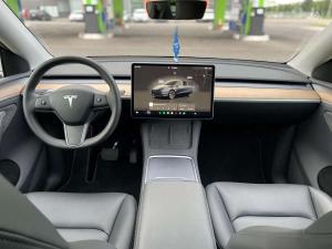 Grey Tesla Model Y 2025 in Vilnius, with an engine capacity of 0.00 L and mileage of 13 thousand km for 28800 €, photo 16 on AUTOMOTO.COM.LV
