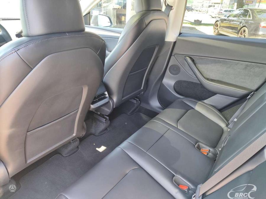 Pelēks Tesla Model Y 2025 Klaipėda, ar dzinēja tilpumu 0.00 L un nobraukumu 1 tūkst. km par 34900 €, foto 30 vietnē AUTOMOTO.COM.LV