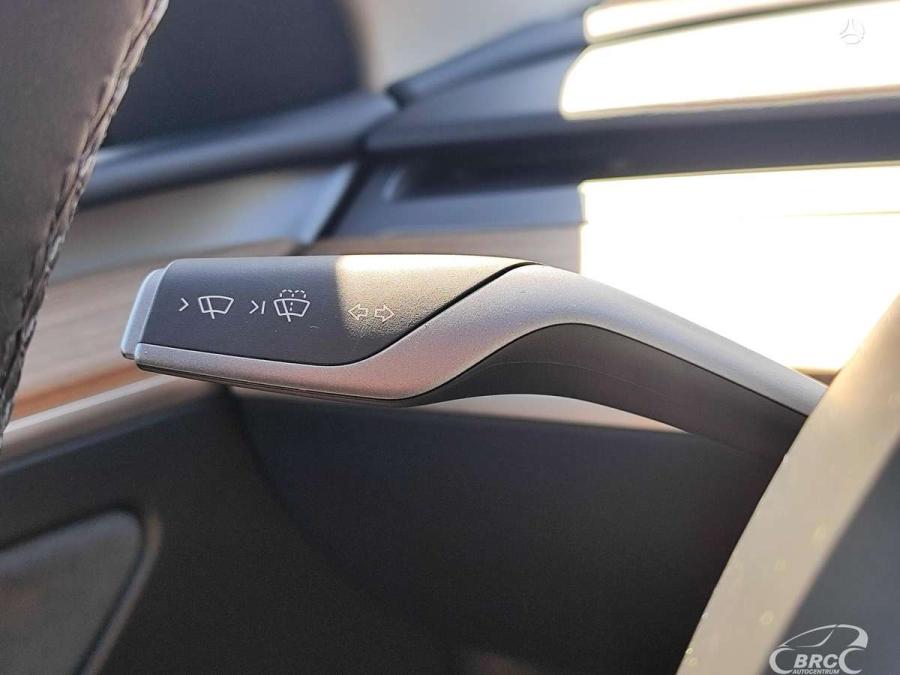 Pelēks Tesla Model Y 2025 Klaipėda, ar dzinēja tilpumu 0.00 L un nobraukumu 1 tūkst. km par 34900 €, foto 45 vietnē AUTOMOTO.COM.LV