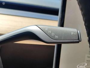 Pelēks Tesla Model Y 2025 Klaipėda, ar dzinēja tilpumu 0.00 L un nobraukumu 1 tūkst. km par 34900 €, foto 47 vietnē AUTOMOTO.COM.LV