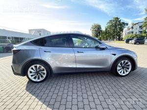 Pelēks Tesla Model Y 2025 Rīga, ar dzinēja tilpumu 0.00 L un nobraukumu 20 tūkst. km par 49900 €, foto 3 vietnē AUTOMOTO.COM.LV