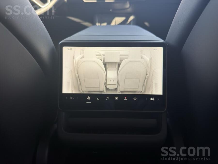 Pelēks Tesla Model Y 2025 Rīga, ar dzinēja tilpumu 0.00 L un nobraukumu 20 tūkst. km par 49900 €, foto 13 vietnē AUTOMOTO.COM.LV