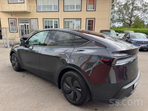 Pelēks Tesla Model Y 2026 Rīga, ar dzinēja tilpumu 0.00 L un nobraukumu 4 tūkst. km par 55800 €, foto 5 vietnē AUTOMOTO.COM.LV