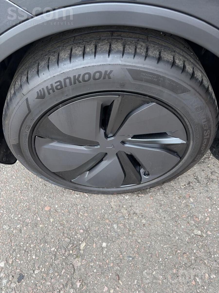 Pelēks Tesla Model Y 2026 Rīga, ar dzinēja tilpumu 0.00 L un nobraukumu 4 tūkst. km par 55800 €, foto 10 vietnē AUTOMOTO.COM.LV