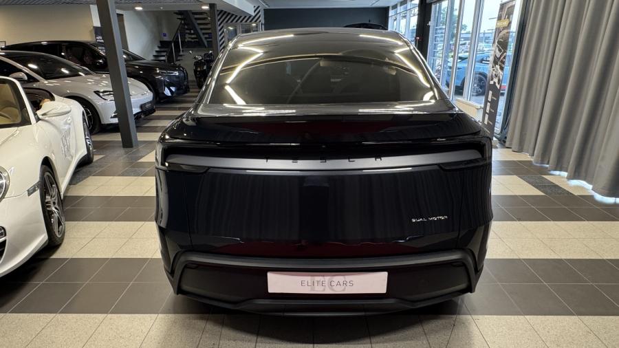 Pelēks Tesla Model Y 2026 Rīga, ar dzinēja tilpumu 0.00 L un nobraukumu 6 tūkst. km par 49990 €, foto 6 vietnē AUTOMOTO.COM.LV