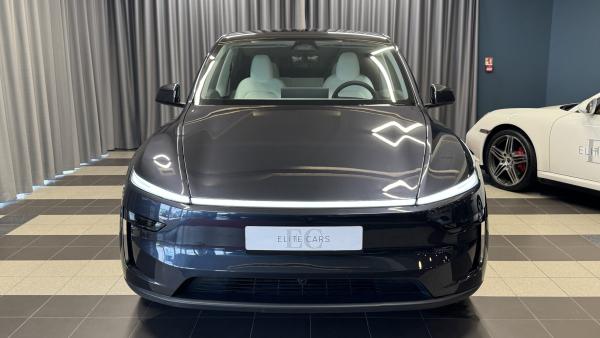 Grey Tesla Model Y 2026 in Riga, with an engine capacity of 0.00 L and mileage of 6 thousand km for 49990 €, photo 7 on AUTOMOTO.COM.LV