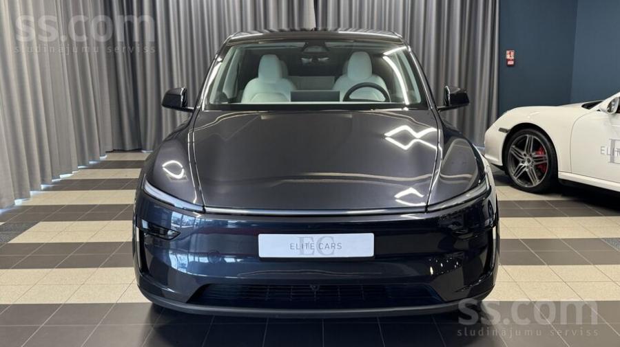 Grey Tesla Model Y 2026 in Riga, with an engine capacity of 0.00 L and mileage of 6 thousand km for 49990 €, photo 3 on AUTOMOTO.COM.LV