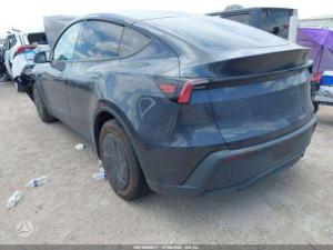 Grey Tesla Model Y 2026 in Klaipeda, with an engine capacity of 0.00 L and mileage of 5 thousand km for 15300 €, photo 4 on AUTOMOTO.COM.LV