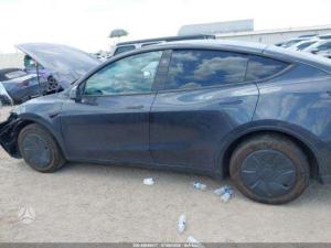 Grey Tesla Model Y 2026 in Klaipeda, with an engine capacity of 0.00 L and mileage of 5 thousand km for 15300 €, photo 14 on AUTOMOTO.COM.LV