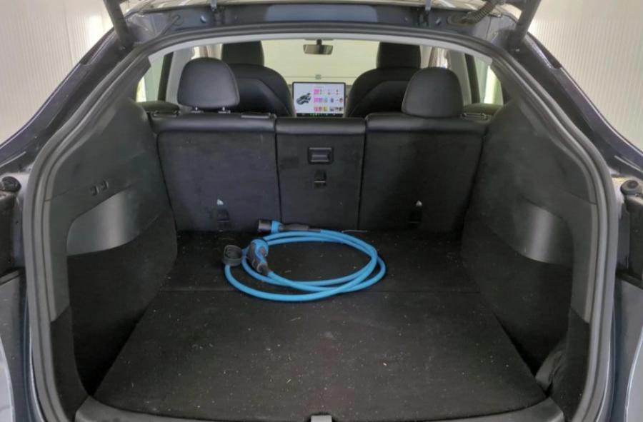 Grey Tesla Model Y 2021 in Riga, with an engine capacity of 0.00 L and mileage of 36 thousand km for 39500 €, photo 5 on AUTOMOTO.COM.LV