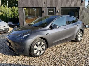 Pelēks Tesla Model Y 2021 Rīga, ar dzinēja tilpumu 0.00 L un nobraukumu 99 tūkst. km par 30990 €, foto 11 vietnē AUTOMOTO.COM.LV