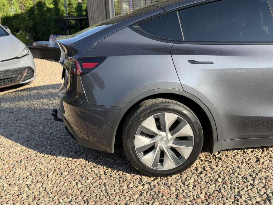 Pelēks Tesla Model Y 2021 Rīga, ar dzinēja tilpumu 0.00 L un nobraukumu 99 tūkst. km par 30990 €, foto 12 vietnē AUTOMOTO.COM.LV