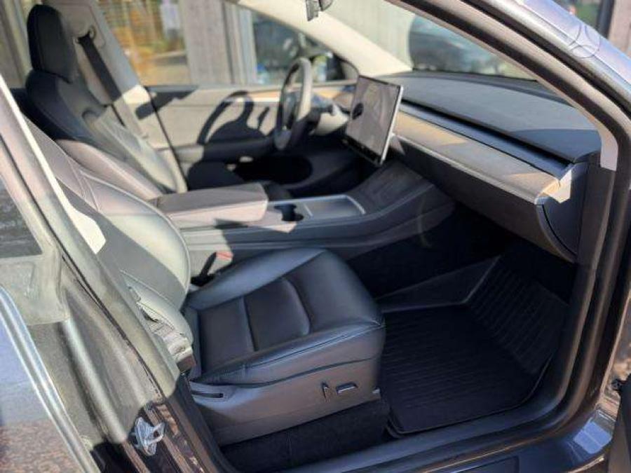 Pelēks Tesla Model Y 2021 Rīga, ar dzinēja tilpumu 0.00 L un nobraukumu 99 tūkst. km par 30990 €, foto 19 vietnē AUTOMOTO.COM.LV