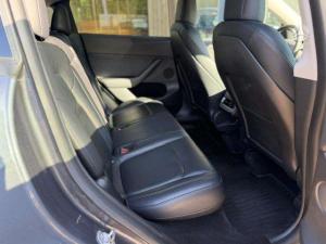 Pelēks Tesla Model Y 2021 Rīga, ar dzinēja tilpumu 0.00 L un nobraukumu 99 tūkst. km par 30990 €, foto 20 vietnē AUTOMOTO.COM.LV