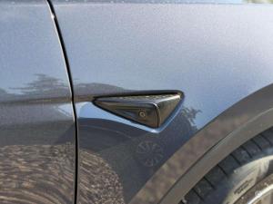 Pelēks Tesla Model Y 2021 Rīga, ar dzinēja tilpumu 0.00 L un nobraukumu 99 tūkst. km par 30990 €, foto 28 vietnē AUTOMOTO.COM.LV
