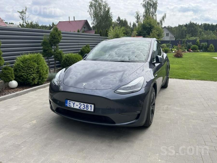 Pelēks Tesla Model Y 2022 Rīga, ar dzinēja tilpumu 0.00 L un nobraukumu 95 tūkst. km par 29500 €, foto 2 vietnē AUTOMOTO.COM.LV