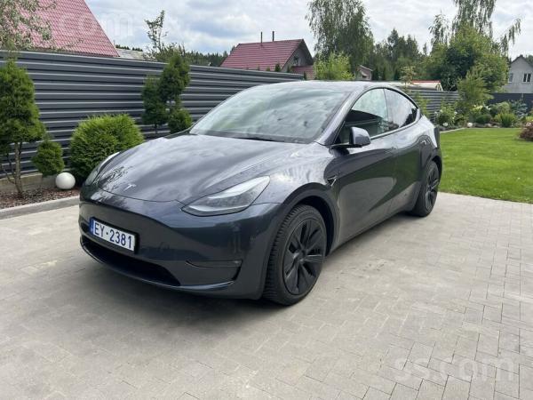 Pelēks Tesla Model Y 2022 Rīga, ar dzinēja tilpumu 0.00 L un nobraukumu 95 tūkst. km par 29500 €, foto 4 vietnē AUTOMOTO.COM.LV