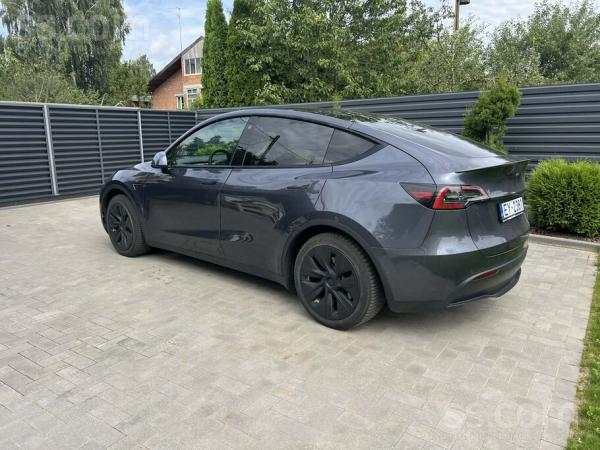 Pelēks Tesla Model Y 2022 Rīga, ar dzinēja tilpumu 0.00 L un nobraukumu 95 tūkst. km par 29500 €, foto 5 vietnē AUTOMOTO.COM.LV