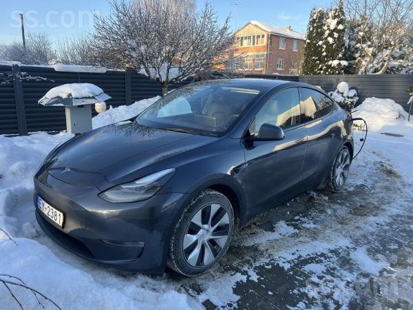 Pelēks Tesla Model Y 2022 Rīga, ar dzinēja tilpumu 0.00 L un nobraukumu 95 tūkst. km par 29500 €, foto 9 vietnē AUTOMOTO.COM.LV