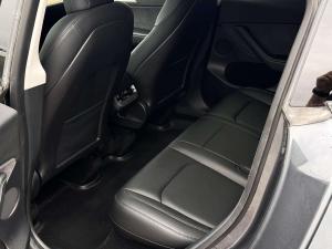 Grey Tesla Model Y 2022 in Vilnius, with an engine capacity of 0.00 L and mileage of 60 thousand km for 27600 €, photo 16 on AUTOMOTO.COM.LV