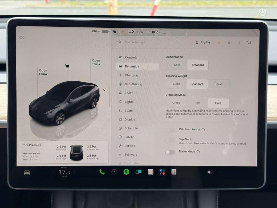 Grey Tesla Model Y 2022 in Vilnius, with an engine capacity of 0.00 L and mileage of 60 thousand km for 27600 €, photo 20 on AUTOMOTO.COM.LV