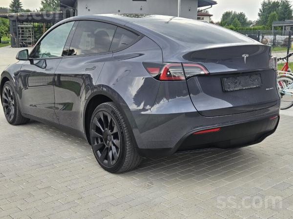 Pelēks Tesla Model Y 2022 Jūrmala, ar dzinēja tilpumu 0.00 L un nobraukumu 95 tūkst. km par 31000 €, foto 7 vietnē AUTOMOTO.COM.LV