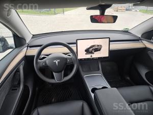 Серый Тесла Модель Y 2022 в Юрмала, объемом двигателя 0.00 л и пробегом 95 тыс. км за 31000 €, фото 11 на AUTOMOTO.COM.LV