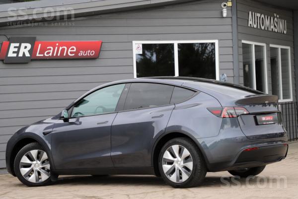 Pelēks Tesla Model Y 2022 Tukums, ar dzinēja tilpumu 0.00 L un nobraukumu 77 tūkst. km par 33000 €, foto 6 vietnē AUTOMOTO.COM.LV
