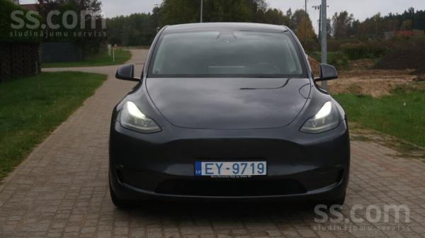 Pelēks Tesla Model Y 2022 Rīga, ar dzinēja tilpumu 0.00 L un nobraukumu 167 tūkst. km par 27000 €, foto 3 vietnē AUTOMOTO.COM.LV