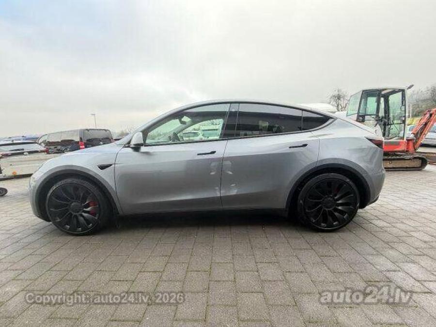 Pelēks Tesla Model Y 2023 Tallina, ar dzinēja tilpumu 0.00 L un nobraukumu 59 tūkst. km par 39990 €, foto 8 vietnē AUTOMOTO.COM.LV