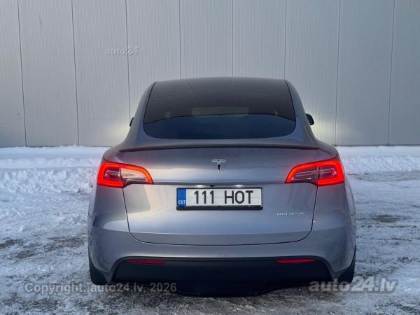 Grey Tesla Model Y 2023 in Tartu, with an engine capacity of 0.00 L and mileage of 54 thousand km for 37200 €, photo 5 on AUTOMOTO.COM.LV