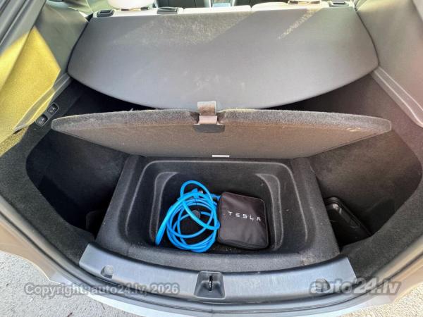 Pelēks Tesla Model Y 2023 Tallina, ar dzinēja tilpumu 0.00 L un nobraukumu 69 tūkst. km par 37800 €, foto 11 vietnē AUTOMOTO.COM.LV