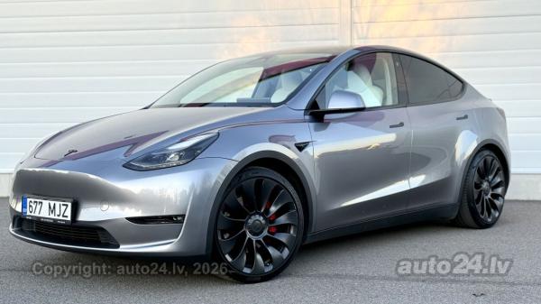 Grey Tesla Model Y 2023 in Tallinn, with an engine capacity of 0.00 L and mileage of 69 thousand km for 36500 €, photo 3 on AUTOMOTO.COM.LV