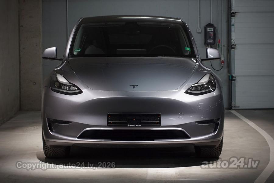 Grey Tesla Model Y 2023 in Tallinn, with an engine capacity of 0.00 L and mileage of 43 thousand km for 39490 €, photo 6 on AUTOMOTO.COM.LV