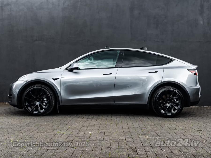 Pelēks Tesla Model Y 2023 Tallina, ar dzinēja tilpumu 0.00 L un nobraukumu 26 tūkst. km par 41990 €, foto 4 vietnē AUTOMOTO.COM.LV