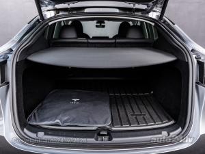 Pelēks Tesla Model Y 2023 Tallina, ar dzinēja tilpumu 0.00 L un nobraukumu 26 tūkst. km par 41990 €, foto 16 vietnē AUTOMOTO.COM.LV
