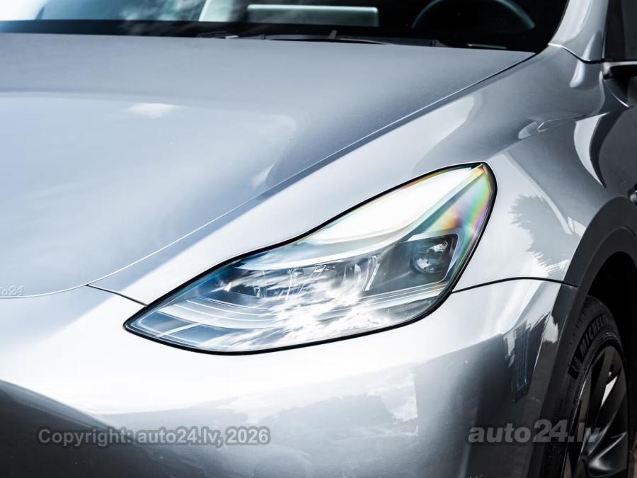 Pelēks Tesla Model Y 2023 Tallina, ar dzinēja tilpumu 0.00 L un nobraukumu 26 tūkst. km par 41990 €, foto 24 vietnē AUTOMOTO.COM.LV