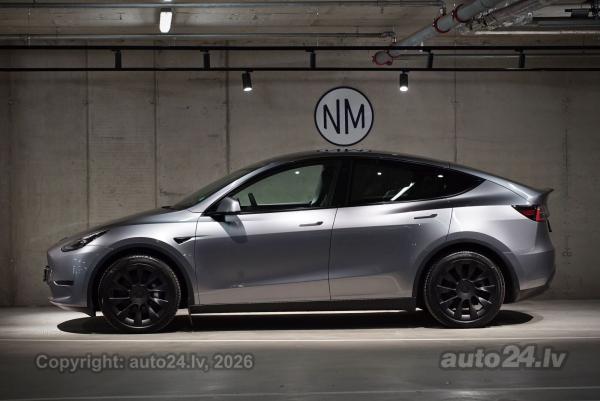 Grey Tesla Model Y 2023 in Tallinn, with an engine capacity of 0.00 L and mileage of 89 thousand km for 37990 €, photo 7 on AUTOMOTO.COM.LV