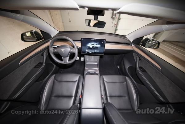Grey Tesla Model Y 2023 in Tallinn, with an engine capacity of 0.00 L and mileage of 89 thousand km for 37990 €, photo 9 on AUTOMOTO.COM.LV