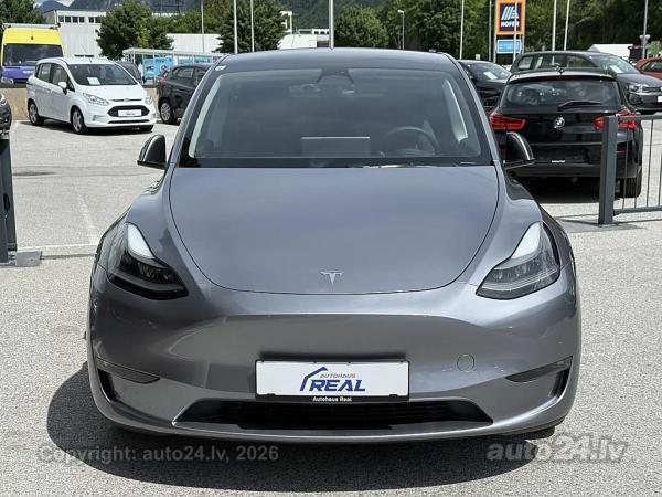 Grey Tesla Model Y 2023 in Tartu, with an engine capacity of 0.00 L and mileage of 48 thousand km for 40500 €, photo 2 on AUTOMOTO.COM.LV