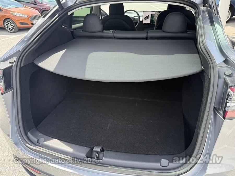 Pelēks Tesla Model Y 2023 Tartu, ar dzinēja tilpumu 0.00 L un nobraukumu 48 tūkst. km par 40500 €, foto 13 vietnē AUTOMOTO.COM.LV