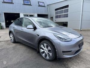 Grey Tesla Model Y 2023 in Radviliskis, with an engine capacity of 0.00 L and mileage of 27 thousand km for 19650 €, photo  on AUTOMOTO.COM.LV