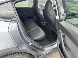 Grey Tesla Model Y 2023 in Radviliskis, with an engine capacity of 0.00 L and mileage of 27 thousand km for 19650 €, photo 18 on AUTOMOTO.COM.LV
