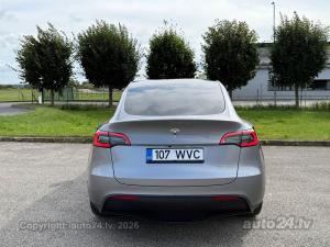 Grey Tesla Model Y 2023 in Tartu, with an engine capacity of 0.00 L and mileage of 22 thousand km for 40300 €, photo 8 on AUTOMOTO.COM.LV