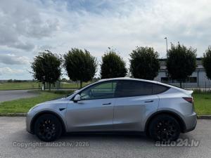 Grey Tesla Model Y 2023 in Tartu, with an engine capacity of 0.00 L and mileage of 22 thousand km for 40300 €, photo 11 on AUTOMOTO.COM.LV