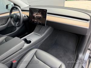 Grey Tesla Model Y 2023 in Tartu, with an engine capacity of 0.00 L and mileage of 22 thousand km for 40300 €, photo 21 on AUTOMOTO.COM.LV