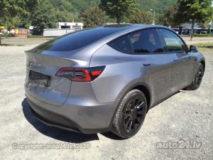 Pelēks Tesla Model Y 2023 Tallina, ar dzinēja tilpumu 0.00 L un nobraukumu 64 tūkst. km par 39990 €, foto 3 vietnē AUTOMOTO.COM.LV