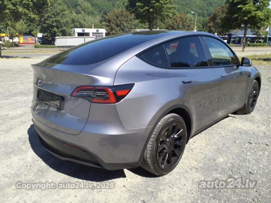 Pelēks Tesla Model Y 2023 Tallina, ar dzinēja tilpumu 0.00 L un nobraukumu 64 tūkst. km par 39990 €, foto 3 vietnē AUTOMOTO.COM.LV